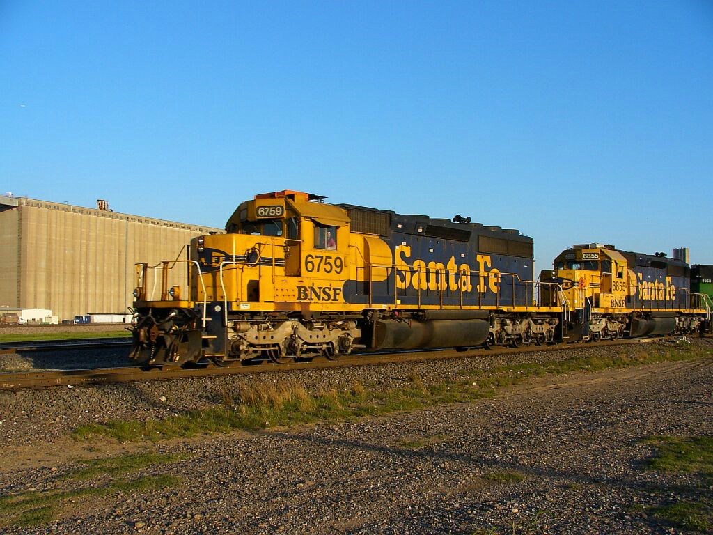 BNSF 6759 & BNSF 6855
